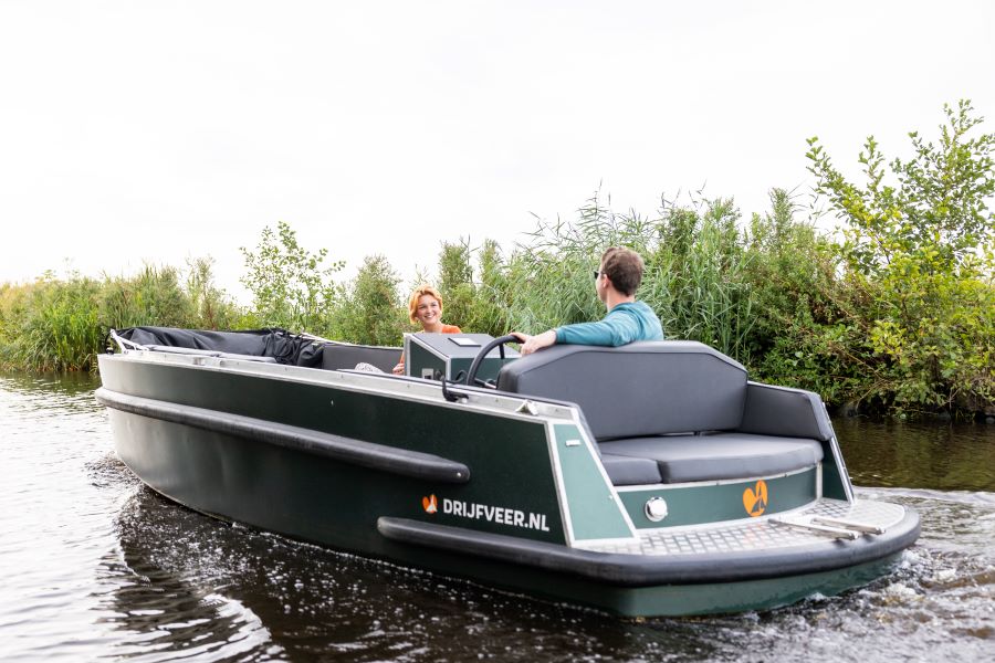 Boot 'E-tender 600 elektrische sloep ' huren in Friesland | Drijfveer ...